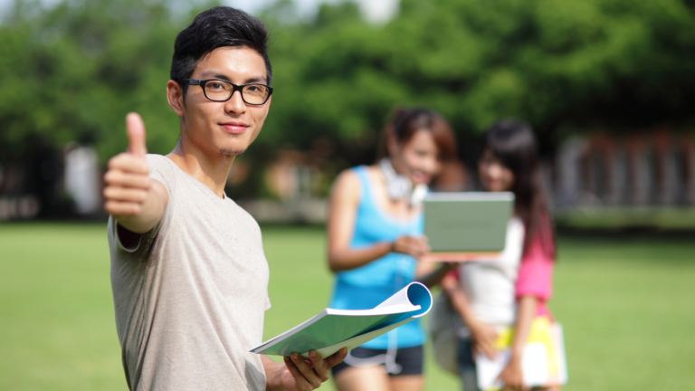 The Top 15 Colleges with the Best Student Life - Premium Schools